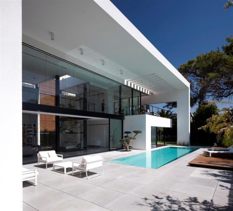 Spectacular Haifa Modern House in Israel by Pitsou Kedem