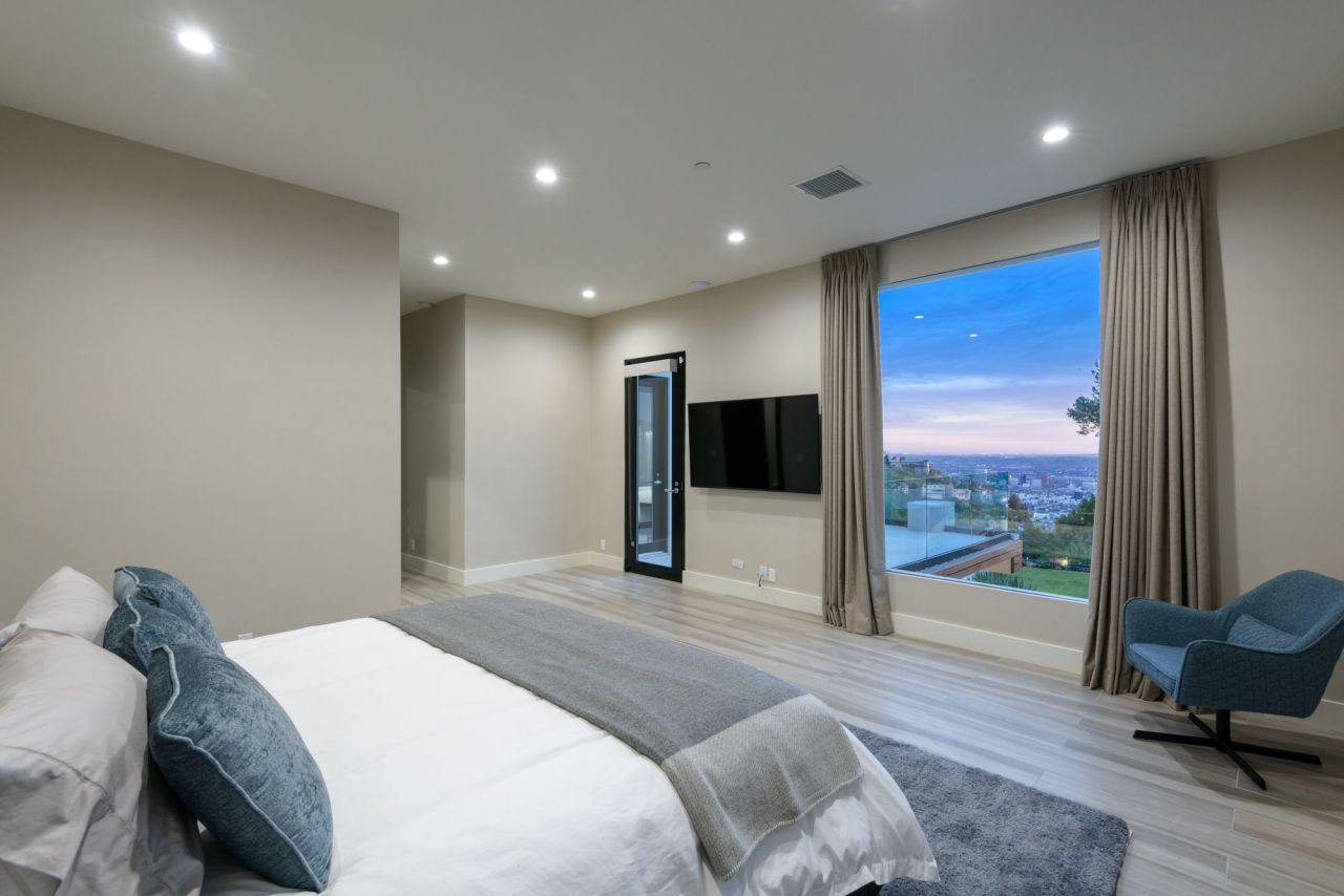 Exquisite Haslam Ter Estate Returns the market for $9,995,000