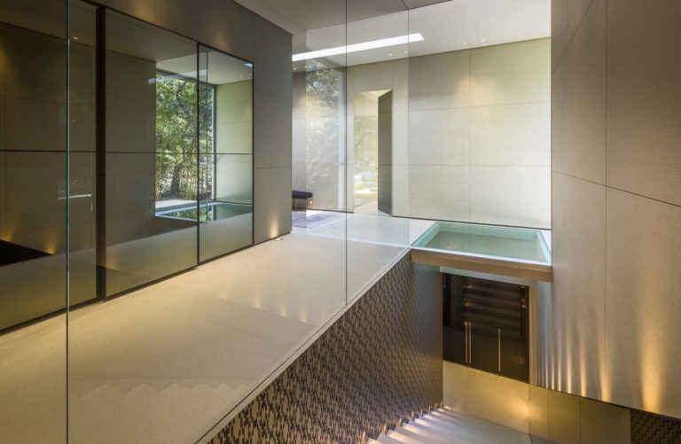Glass Pavilion Contemporary in California by Steve Hermann Design
