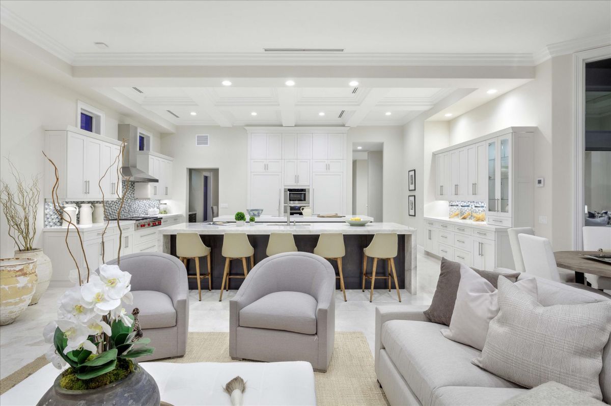 Transitional Coastal Home in Boca Raton by The Benedict Bullock Group