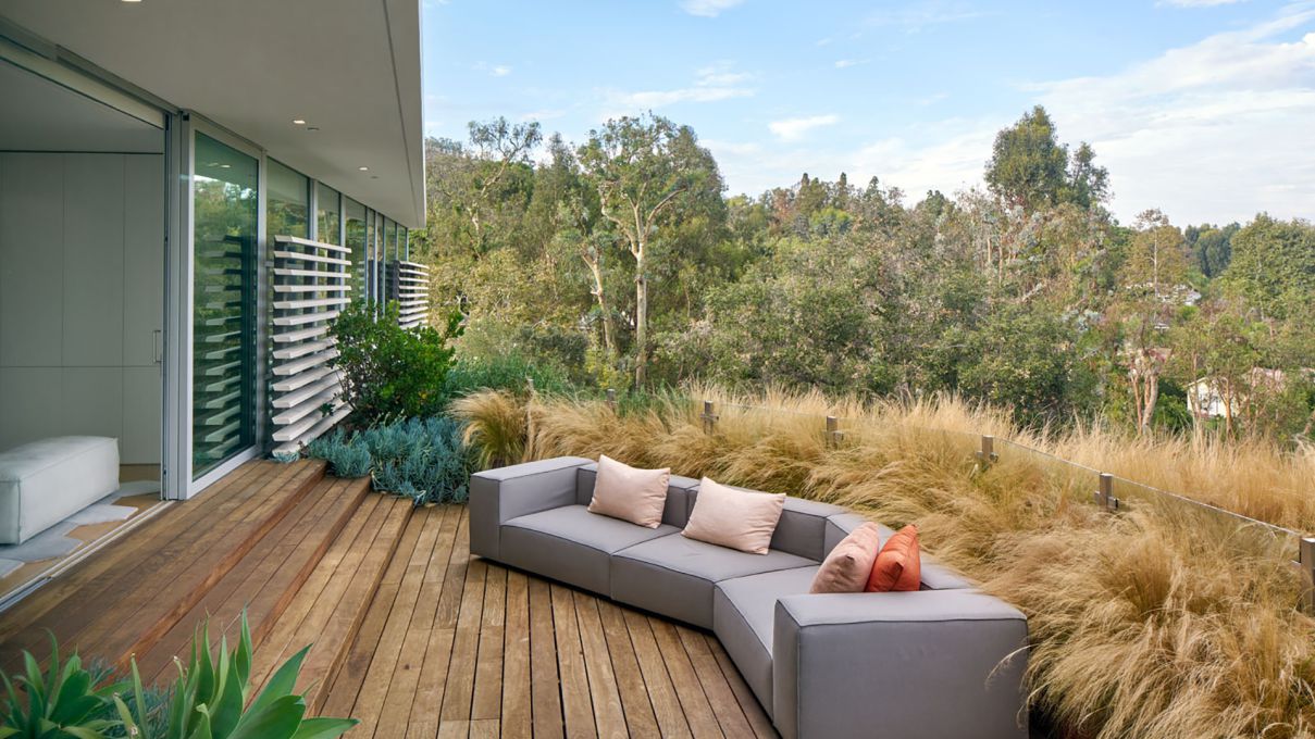 Tree Top Residence in Los Angeles by Belzberg Architects | Luxury Houses