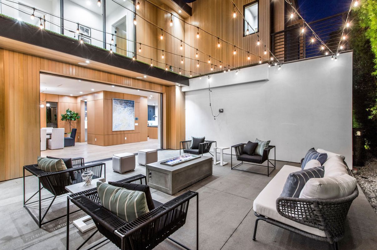 Exquisite New Home in Venice for Sale with An Asking Price $5.7 Million