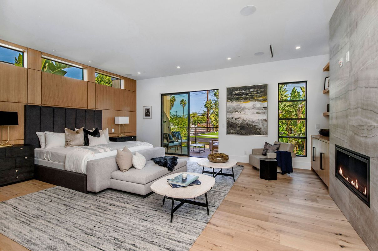 Exquisite New Home in Venice for Sale with An Asking Price $5.7 Million
