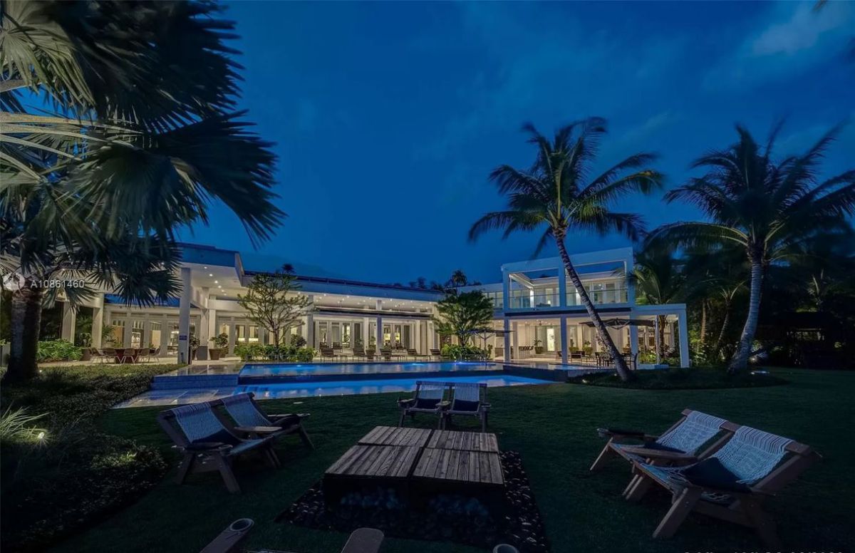 Stunning Midcentury MiMo Estate with Iconic Design by Zyscovich and ...
