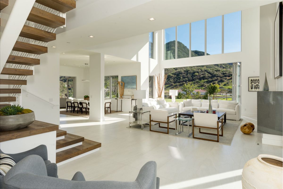 California House with Exceptional Design in Agoura for Sale $4.25 ...