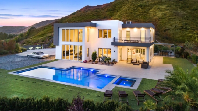 California House with Exceptional Design in Agoura for Sale $4.25 ...