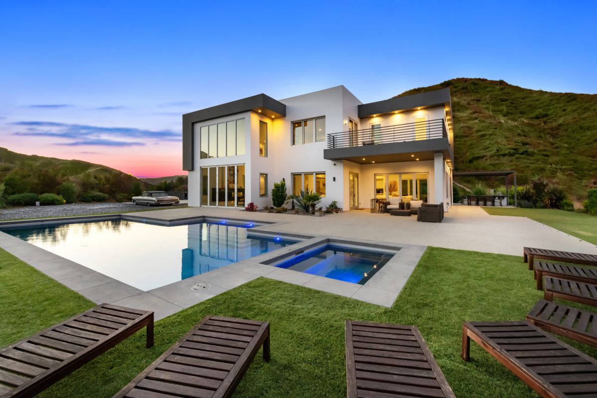 California House with Exceptional Design in Agoura for Sale $4.25 ...