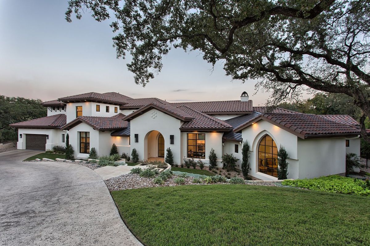 A Mediterranean Style Home in Fort Worth by Cornerstone Architects ...