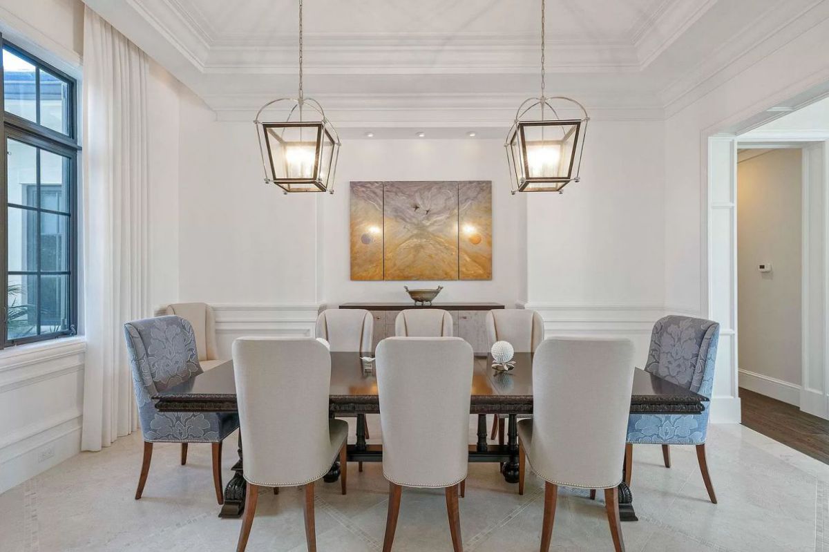 $10.9 Million Beautiful Jupiter House on prestigious Commodore Island ...