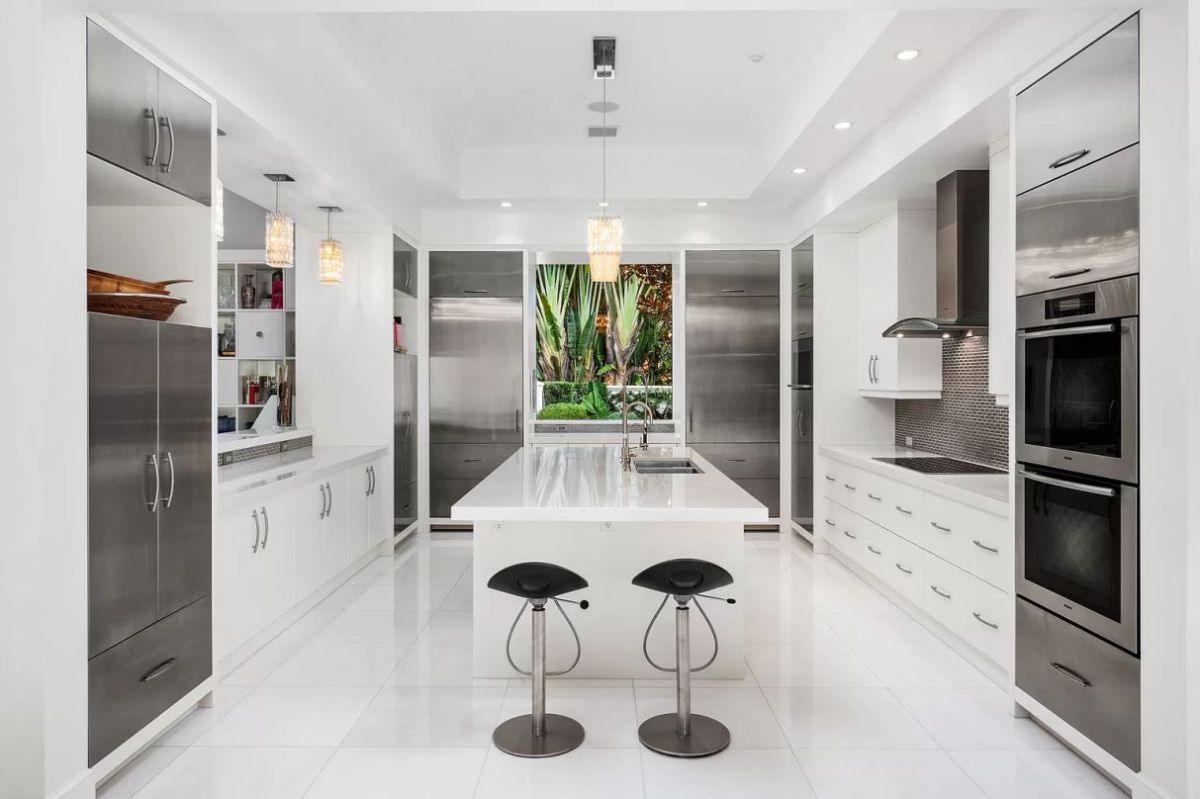 Extraordinary Jupiter House with Modern Design Ask for $10.995 Million ...