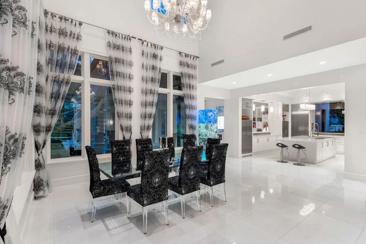 Extraordinary Jupiter House with Modern Design Ask for $10.995 Million ...