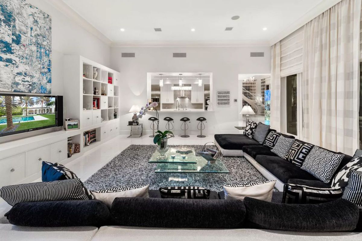 Extraordinary Jupiter House with Modern Design Ask for $10.995 Million ...