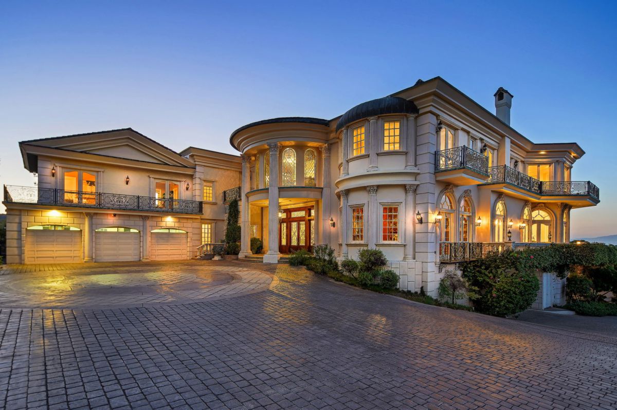 Italian-Inspired Architectural Masterpiece in Encino with Panoramic ...