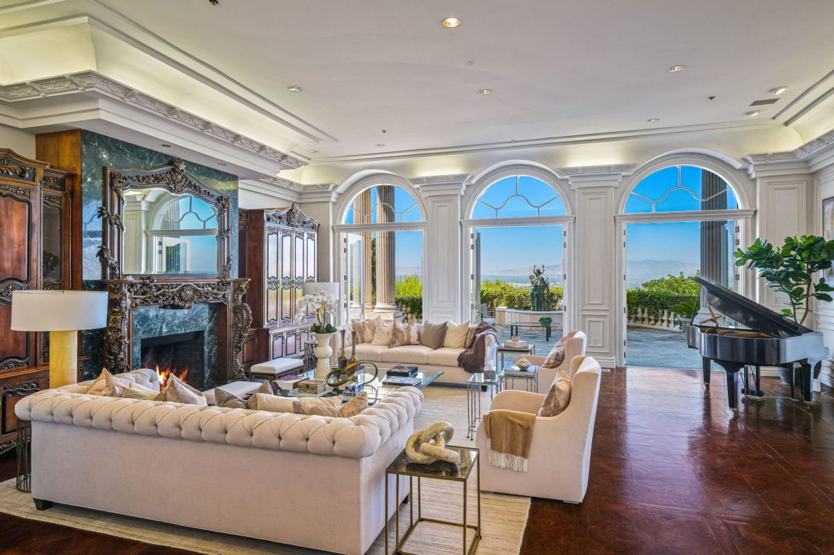 Italian-Inspired Architectural Masterpiece in Encino with Panoramic ...