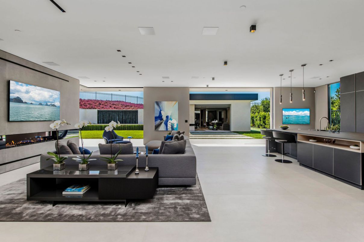 Striking Modern California Mansion with the Highest Quality in ...