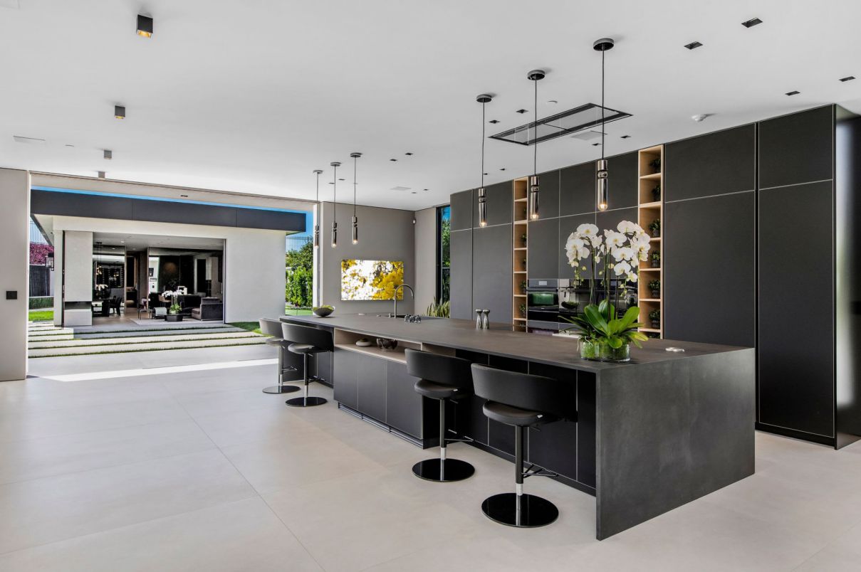 Striking Modern California Mansion with the Highest Quality in ...