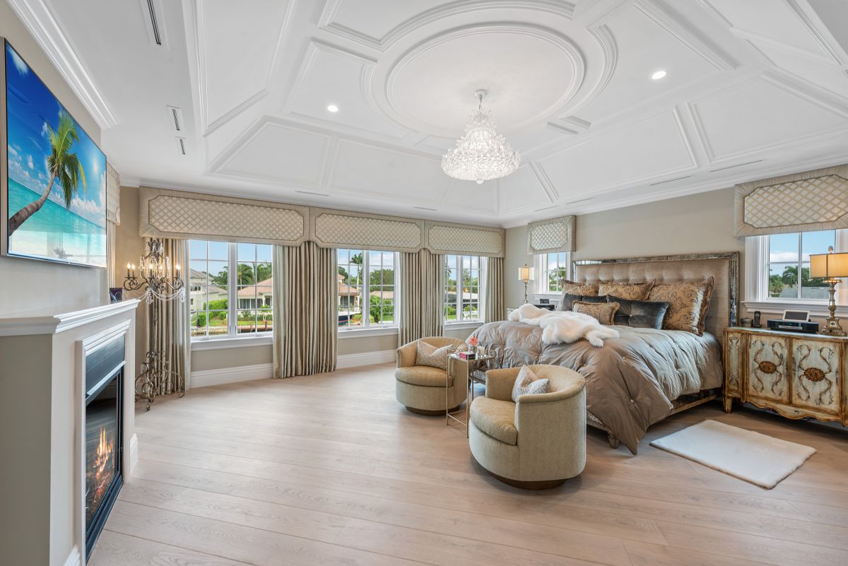 A Masterfully Crafted Custom Home with Exquisite Attention to Detail in ...