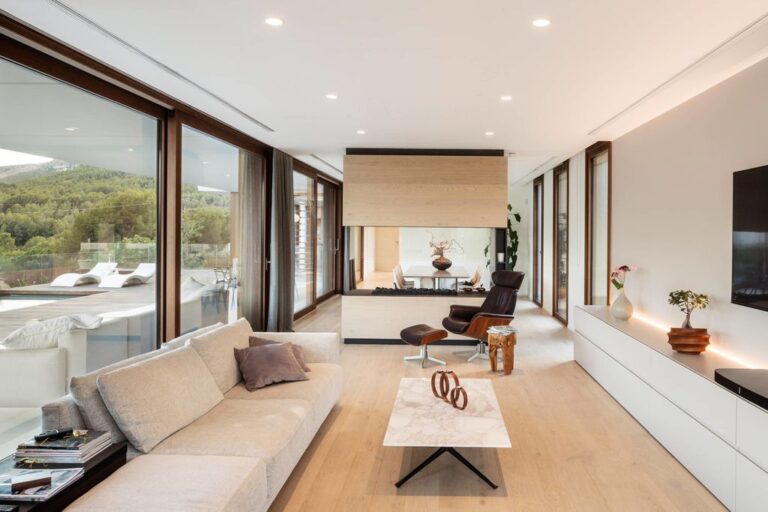 Panoramic House, Unique Home with The Landscape as Protagonist | Luxury ...