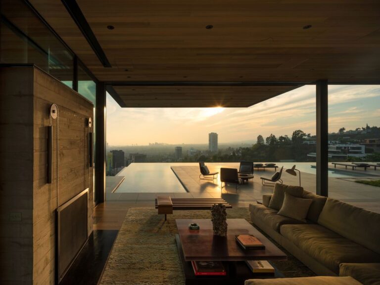 Stunning High-tech Design of Collywood House by Olson Kundig | Luxury ...