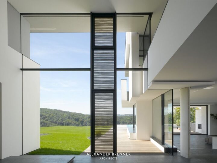 Stunning Oberen Berg House in Stuttgart, Germany by Alexander Brenner