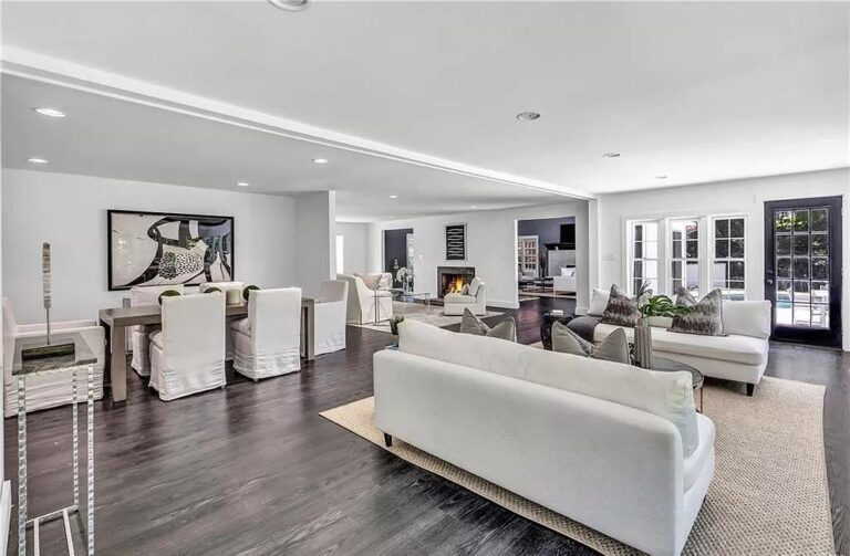 Secluded Farmhouse Enjoys Unrivaled Serene Nature and Magnificent ...