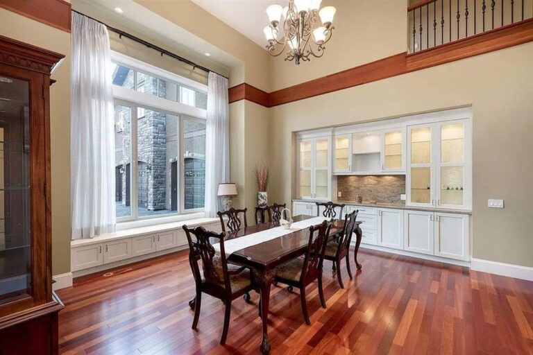 Spectacular Mansion in High Point Estates Highlights Panoramic Views