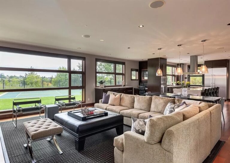 Luxury and Tranquility Meet in This C$4,695,000 Remarkable Contemporary ...
