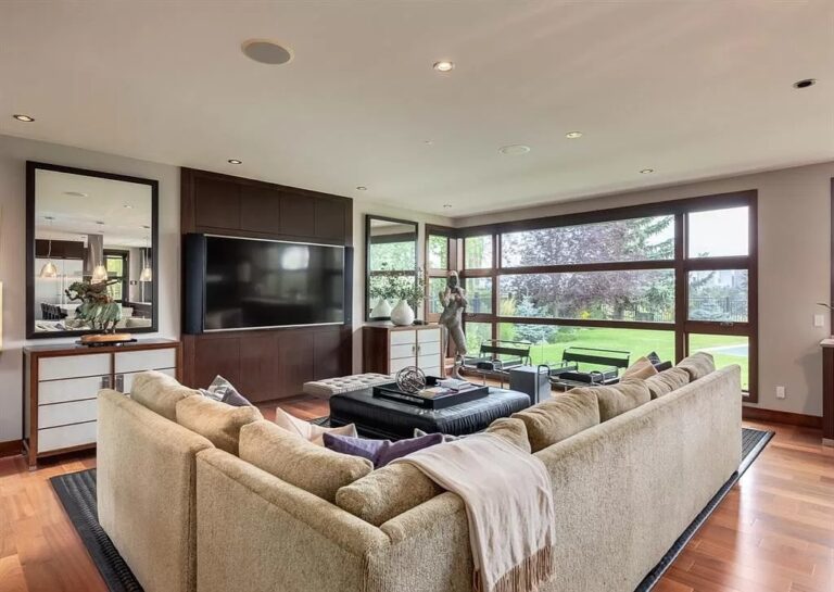 Luxury and Tranquility Meet in This C$4,695,000 Remarkable Contemporary ...