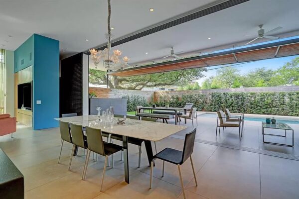 $3.86M Modern Architectural Home in Houston with High-end Finishes