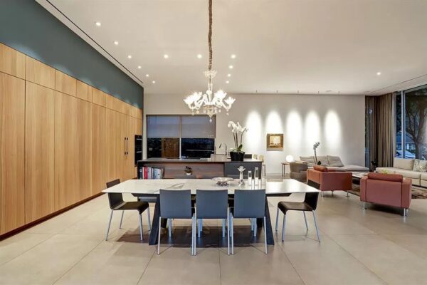 $3.86M Modern Architectural Home in Houston with High-end Finishes