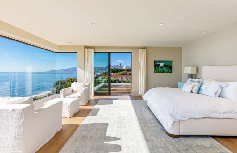 Stunning Beachfront Point Dume Home for an Extraordinary Life