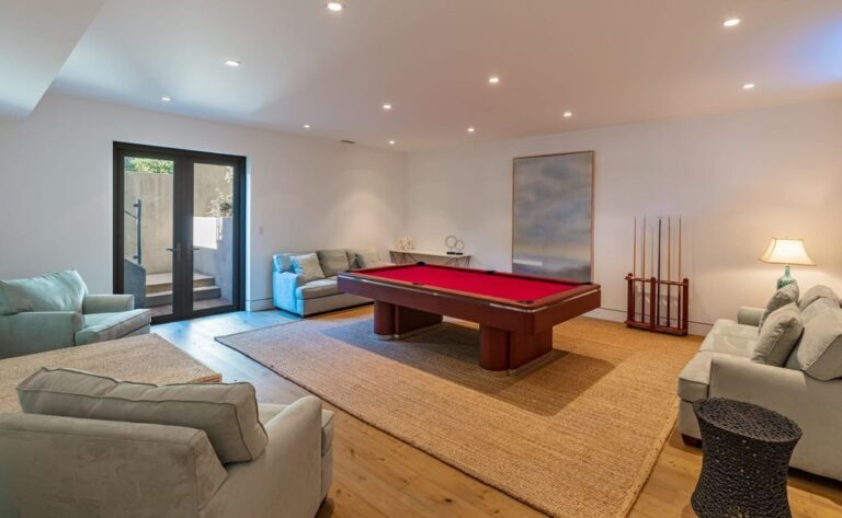 Stunning Beachfront Point Dume Home for an Extraordinary Life