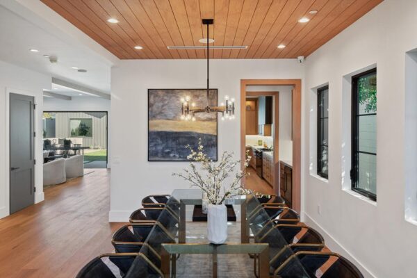 $3,599,900 Phenomenal Architecturally Designed Home in Valley Village