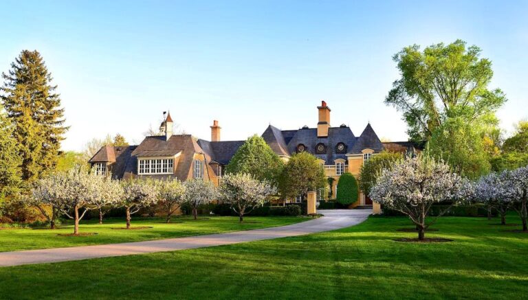This Private Estate in Illinois Defines Phenomenal Architecture Design ...