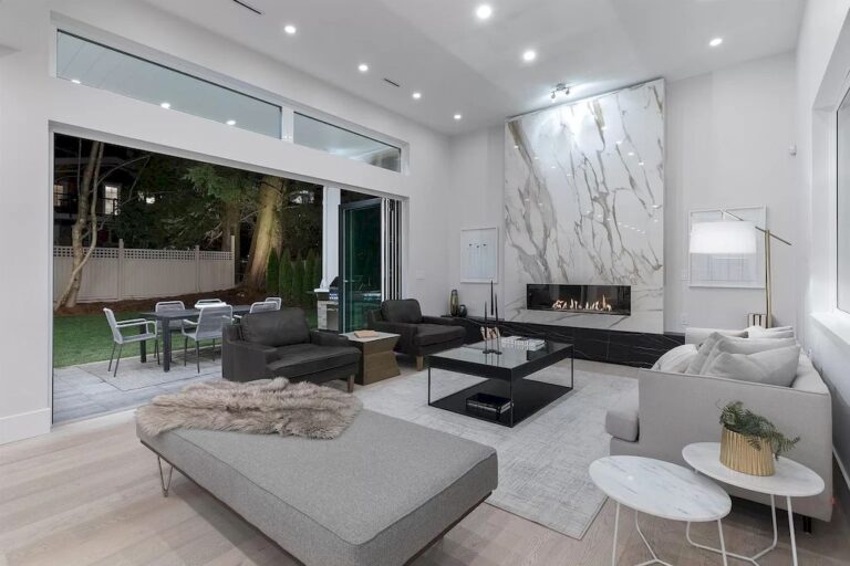 World-Class House in North Vancouver with Sustainable Design Hits on ...