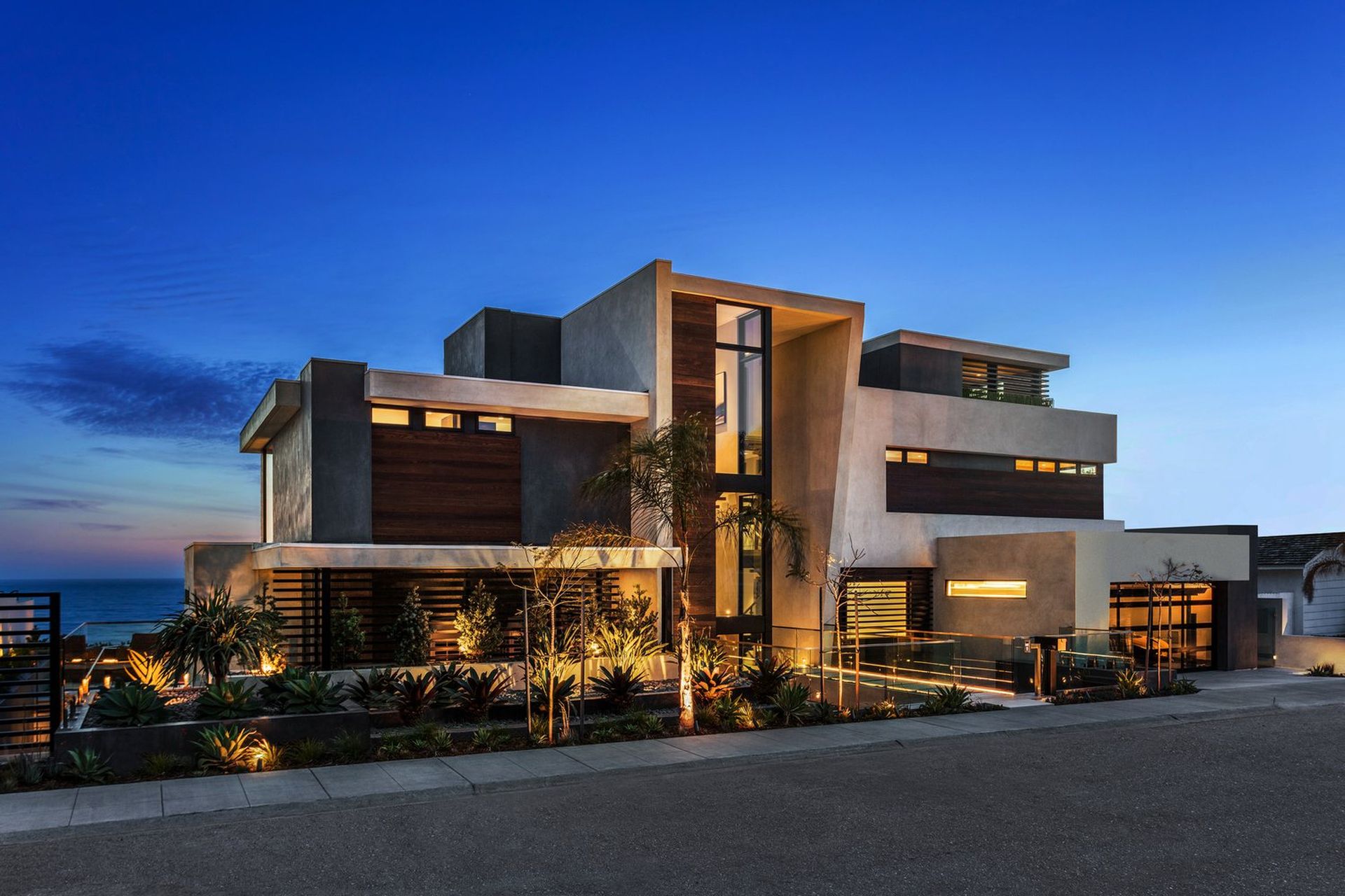 ORA HOUSE in La Jolla showcases Captivating Waterfront Views, Striking ...