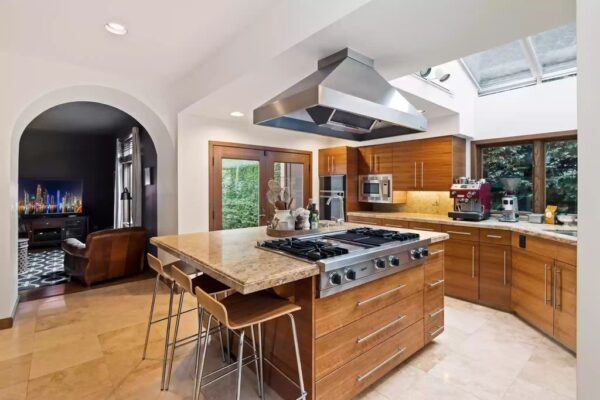 Architectural Masterpiece in Spanish-style Design in Seattle Listed at ...