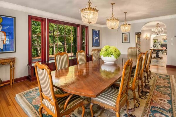 Edwin Ivy Legacy Home in Seattle with a Killer Indoor-Outdoor Flow