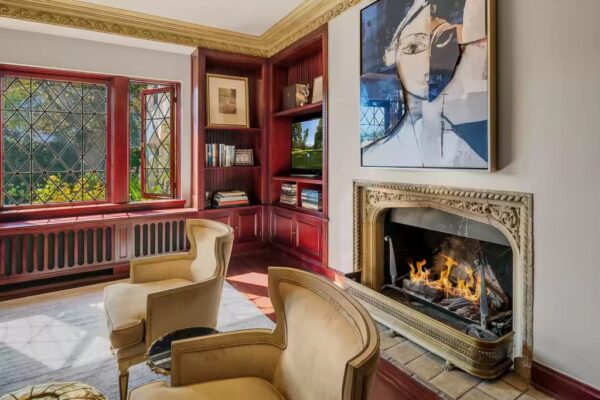 Edwin Ivy Legacy Home in Seattle with a Killer Indoor-Outdoor Flow ...