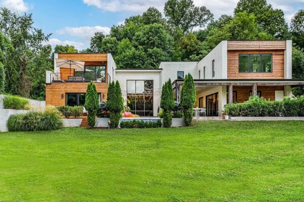 Modern Masterpiece on a Flat 5 Acre in Nashville with Privacy and ...