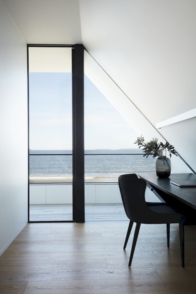 Oystercatcher House in Australia by MCK Architecture & Interiors ...