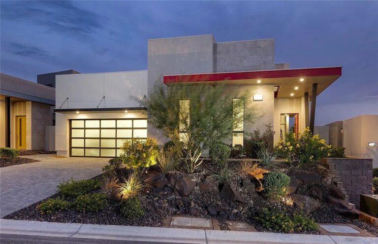Stunning Henderson Smart Home with Strip and Mountain Views in ...