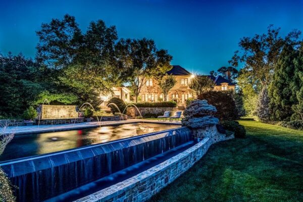 This $15.999M Grand Estate in Mc Lean Boasts Remarkable Beauty and ...