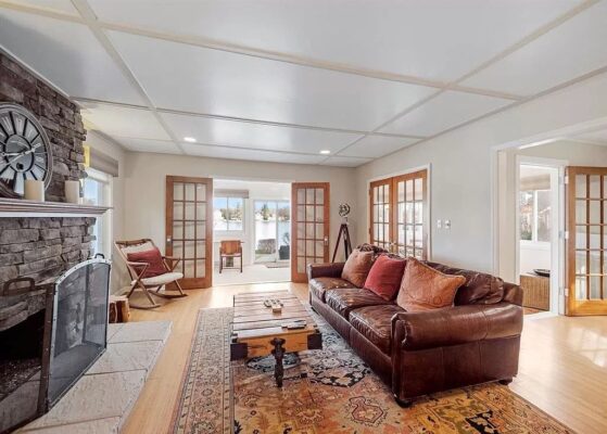 This $2.999M One-of-a-kind and Rare Real Estate Compound Commands Great ...