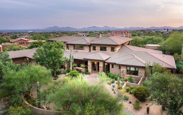 Spectacular Modern Desert Estate with Breathtaking Mountain Views in ...