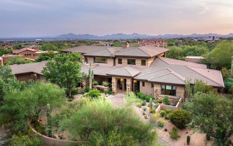 Spectacular Modern Desert Estate with Breathtaking Mountain Views in ...