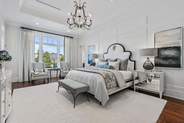 This Grand Waterfront Estate in Jupiter has Everything and More ...