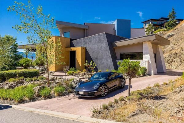 This C$3.8M House is the Perfect Combination of Contemporary Design ...