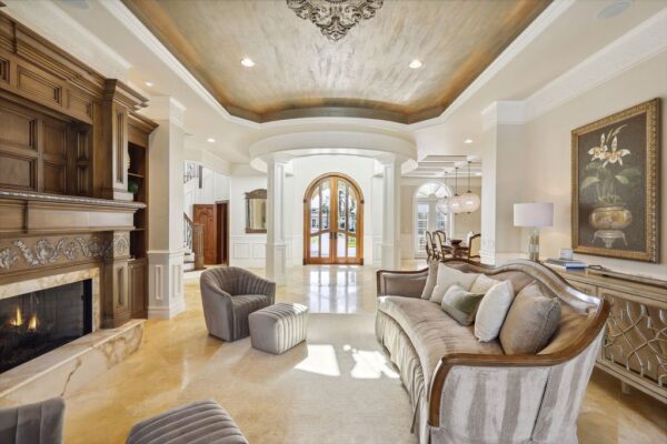 Breathtaking Luxury Home in Naples with 5 Star Resort Amenities ...