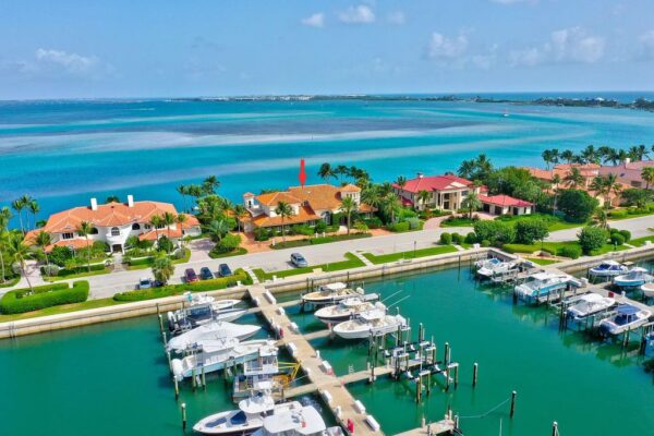This Magnificent Waterfront Estate in Stuart Florida has Exceptional ...